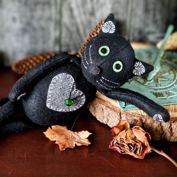 Cat sewing pattern and tutorial – My Fabric Heaven